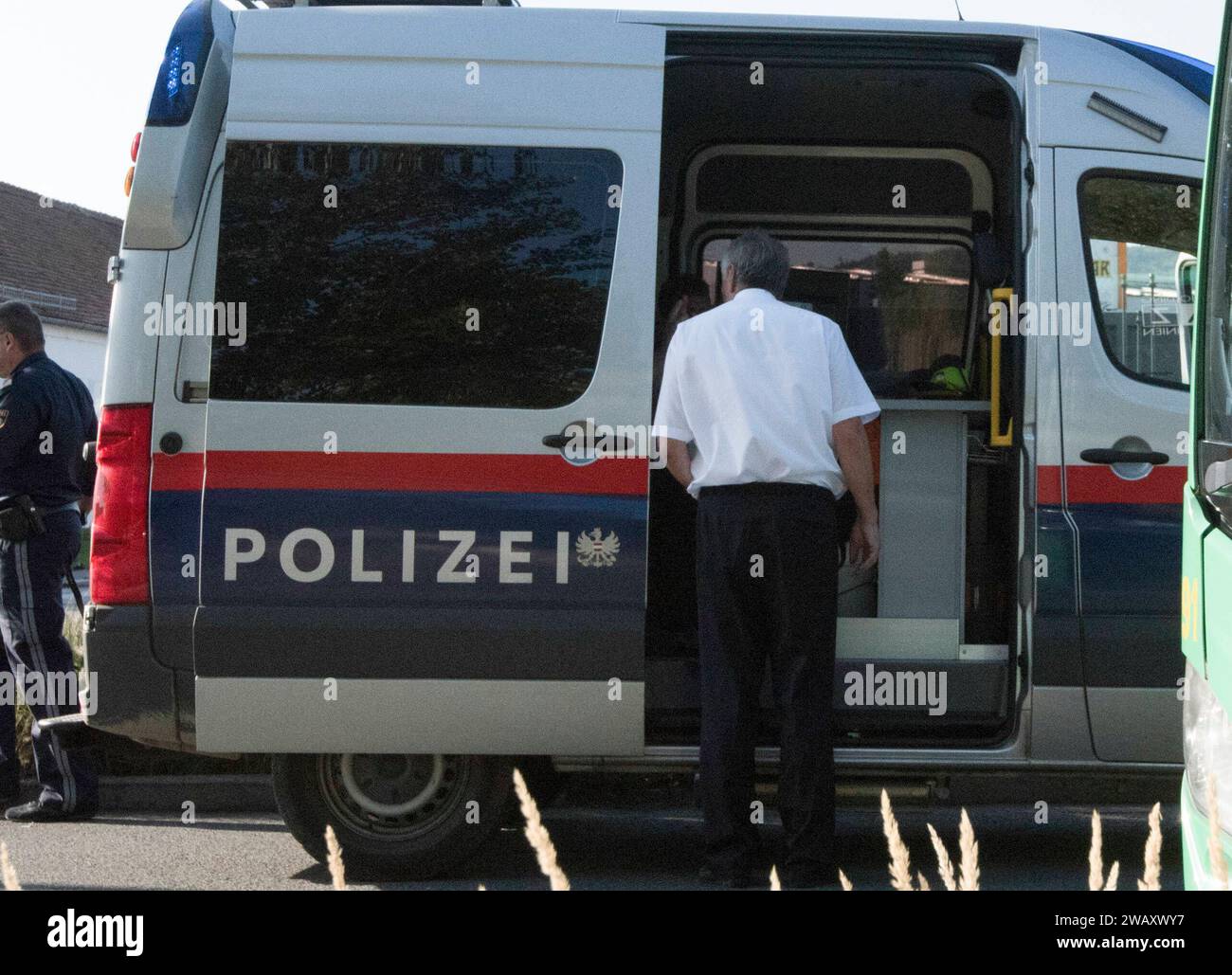 austrian police force is as any other police symbols and signs of the ...