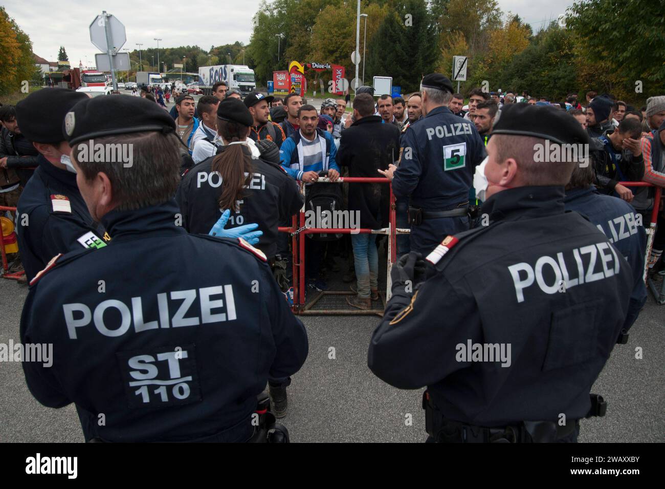 austrian police force is as any other police symbols and signs of the ...