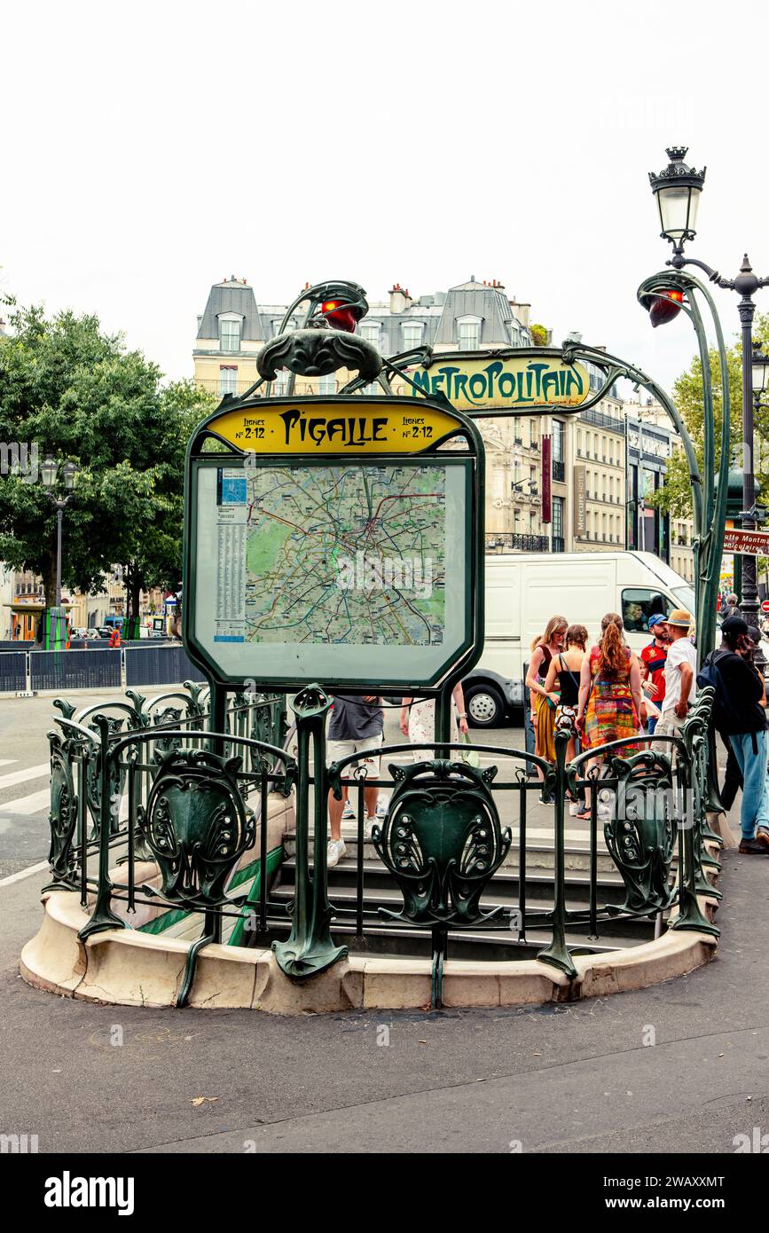 Metropolitan transit europe hi-res stock photography and images - Alamy