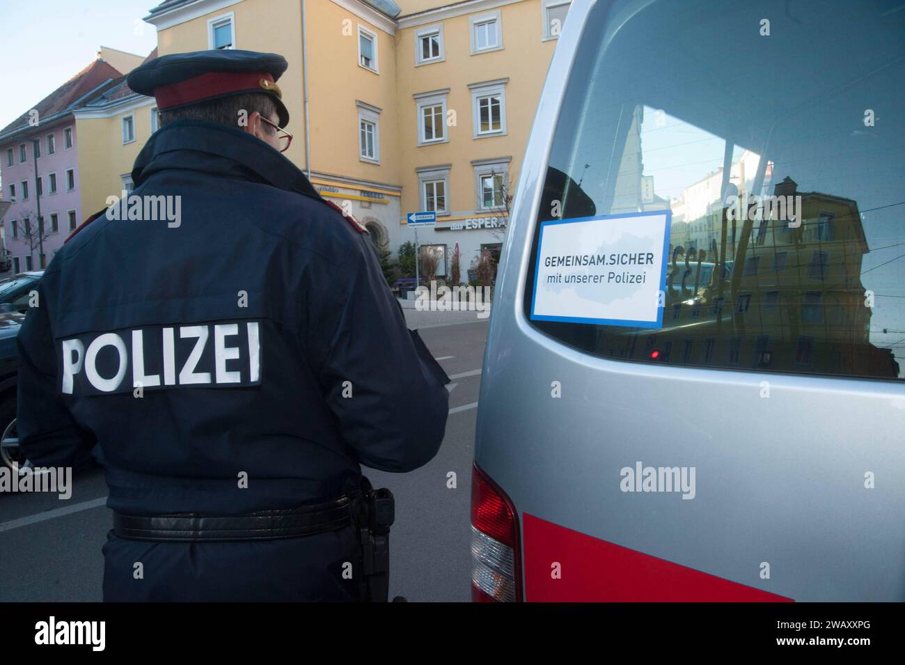 austrian police force is as any other police symbols and signs of the ...