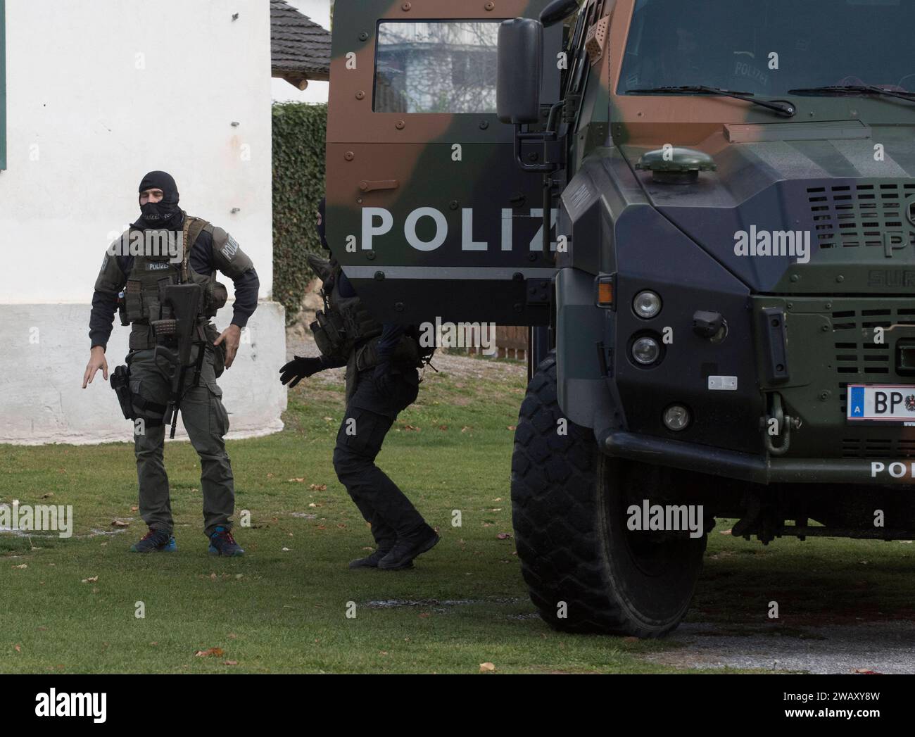 austrian police force is as any other police symbols and signs of the ...