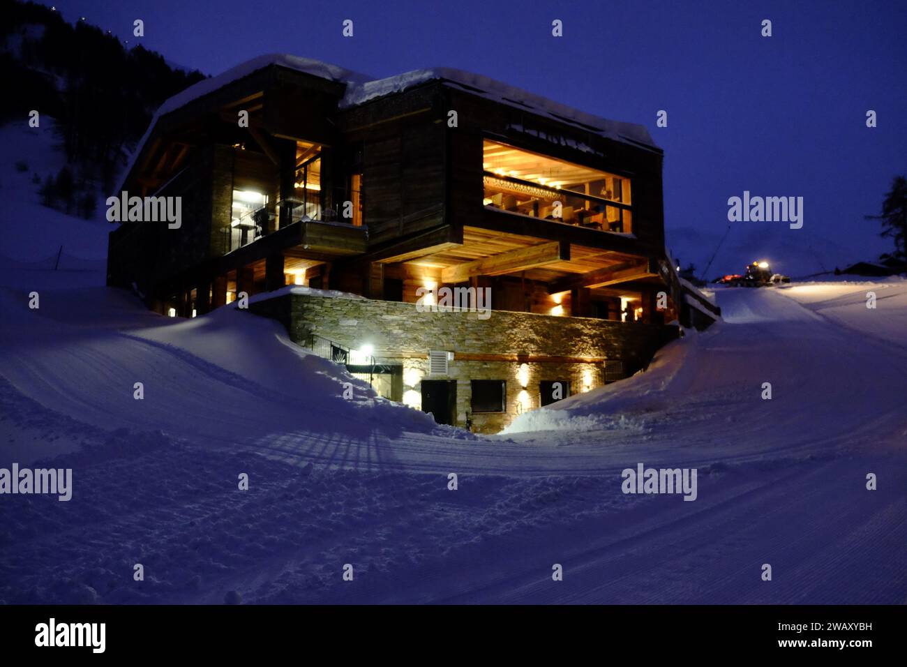 Dawn management hi-res stock photography and images - Alamy