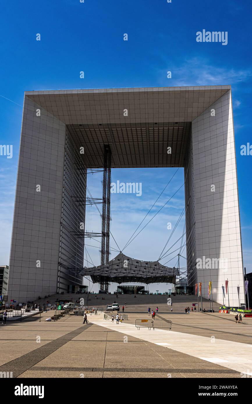 The Grand Arch located in La Defense district, Paris, Europe Stock ...