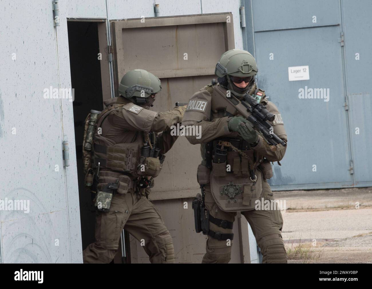 austrian police force is as any other police symbols and signs of the ...