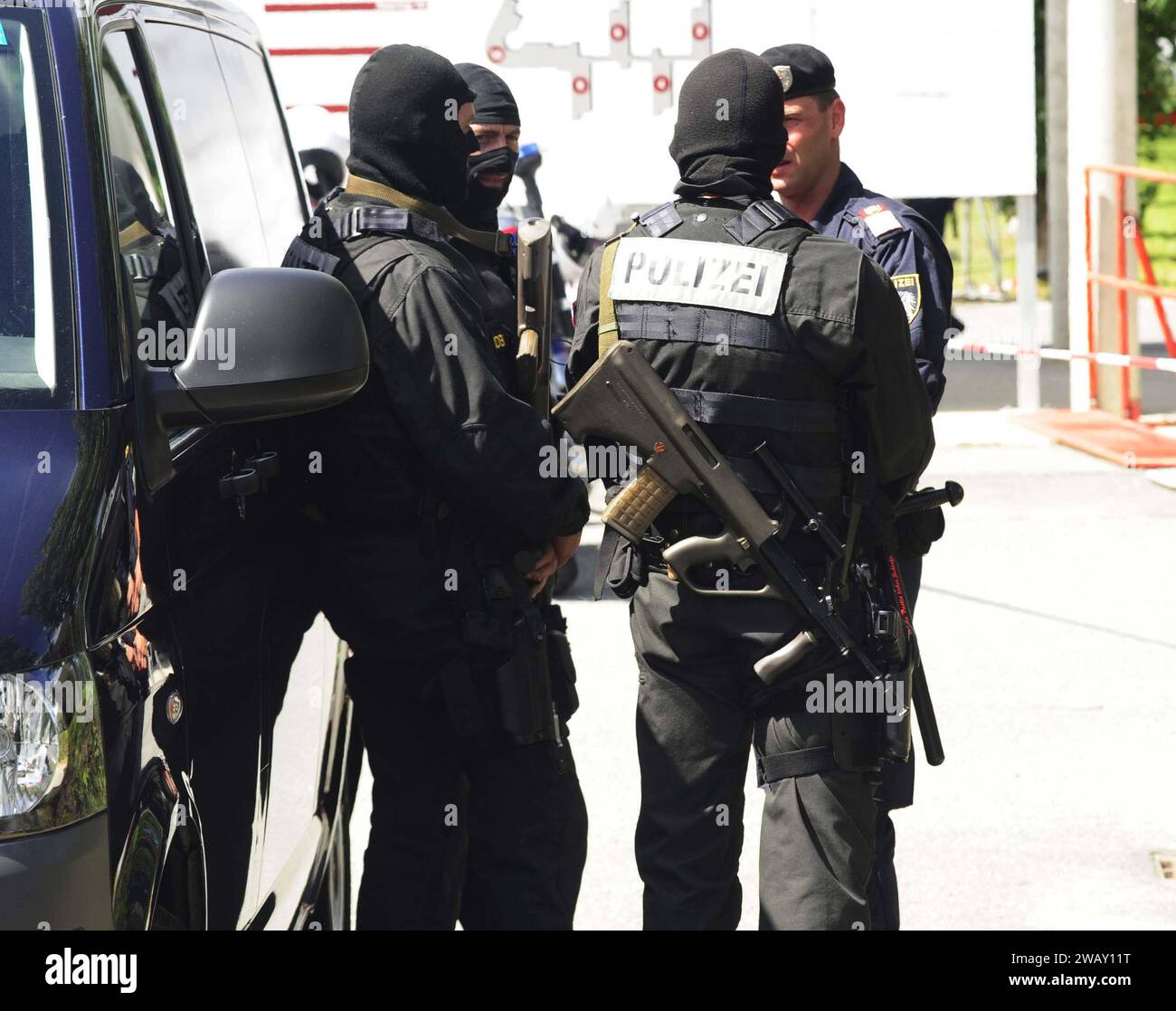 austrian police force is as any other police symbols and signs of the ...
