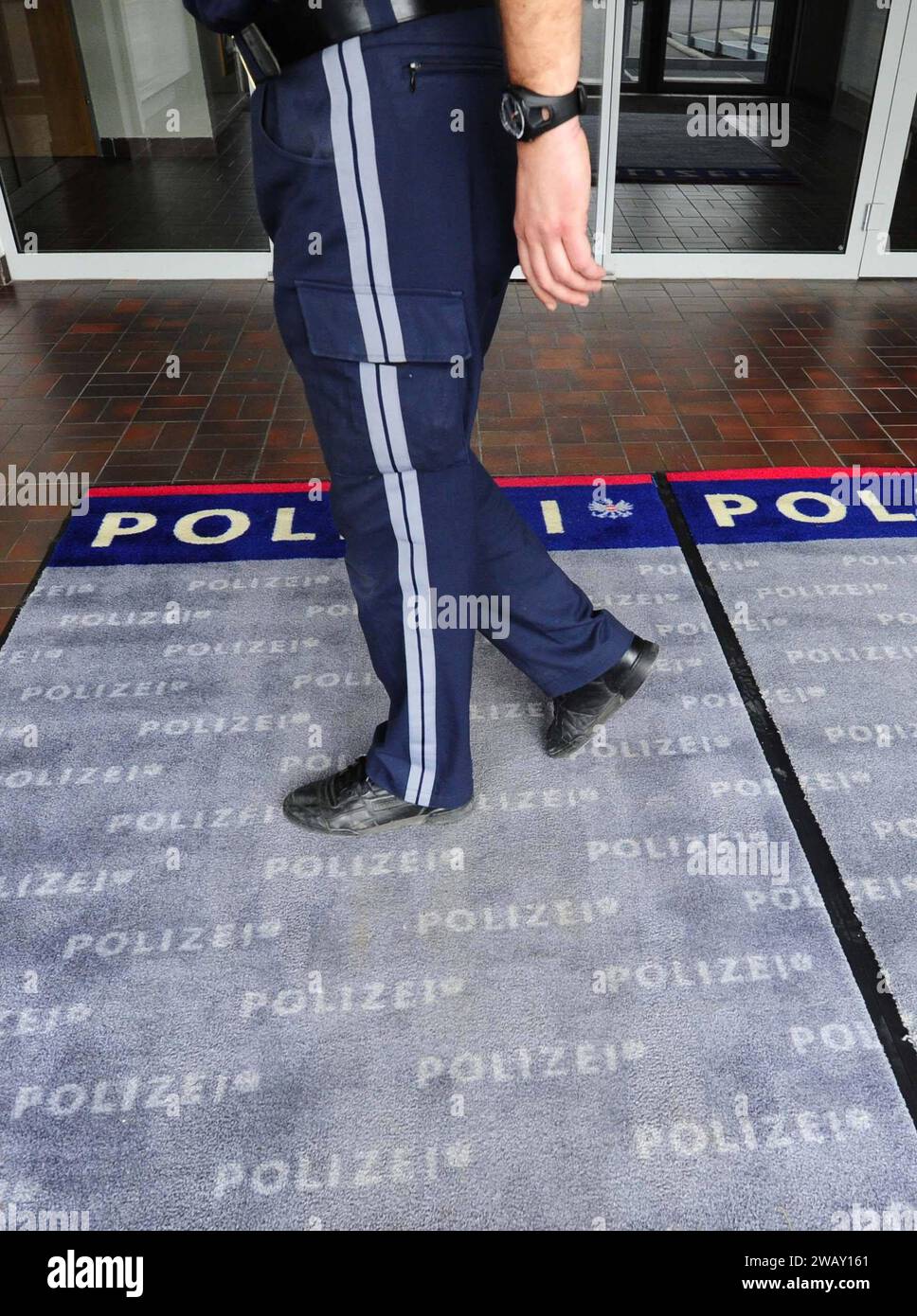 austrian police force is as any other police symbols and signs of the ...