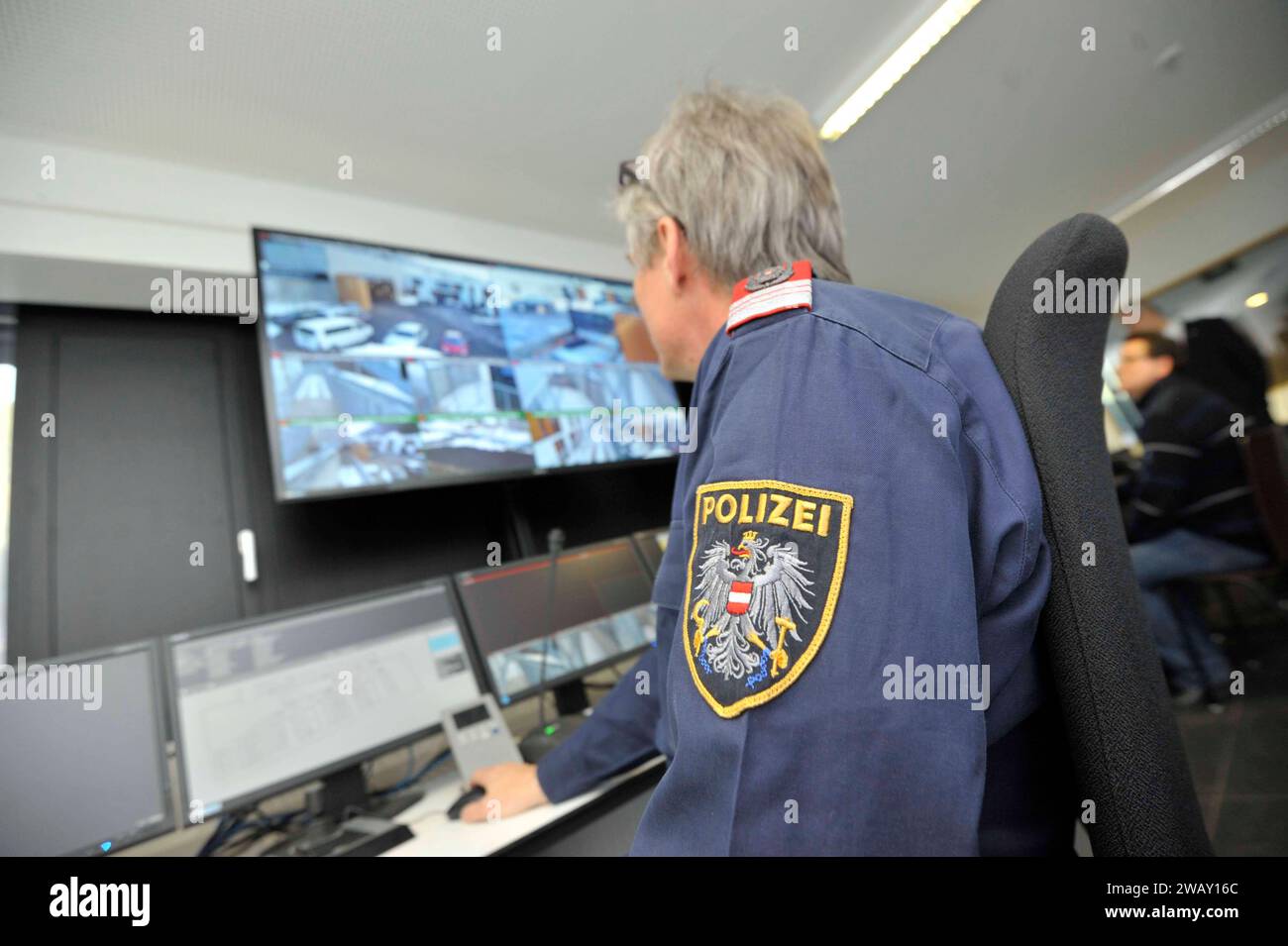 austrian police force is as any other police symbols and signs of the ...