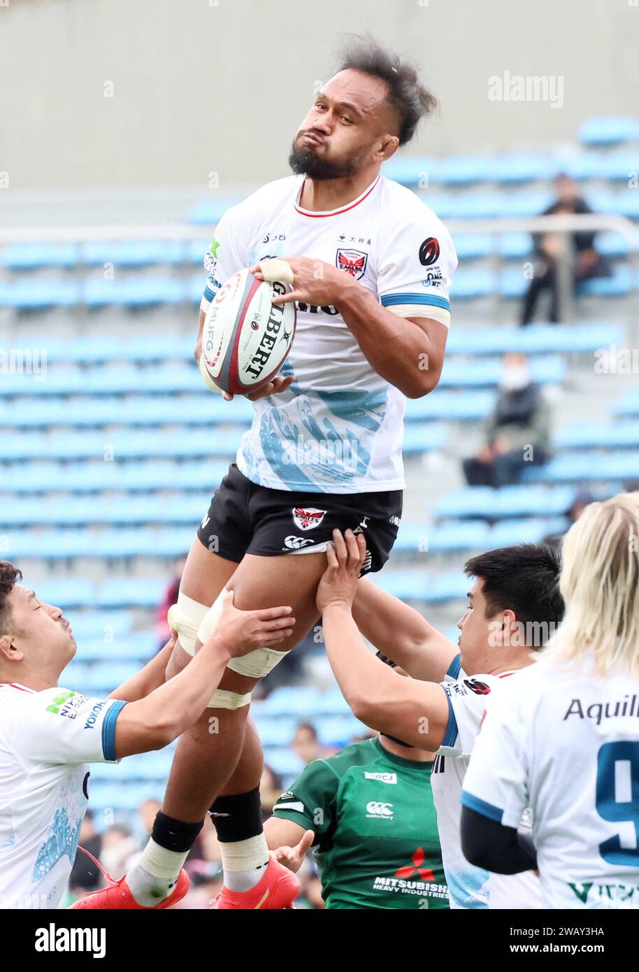 Tokyo, Japan. 7th Jan, 2024. Yokohama Canon Eagles lock Liakimatagi ...
