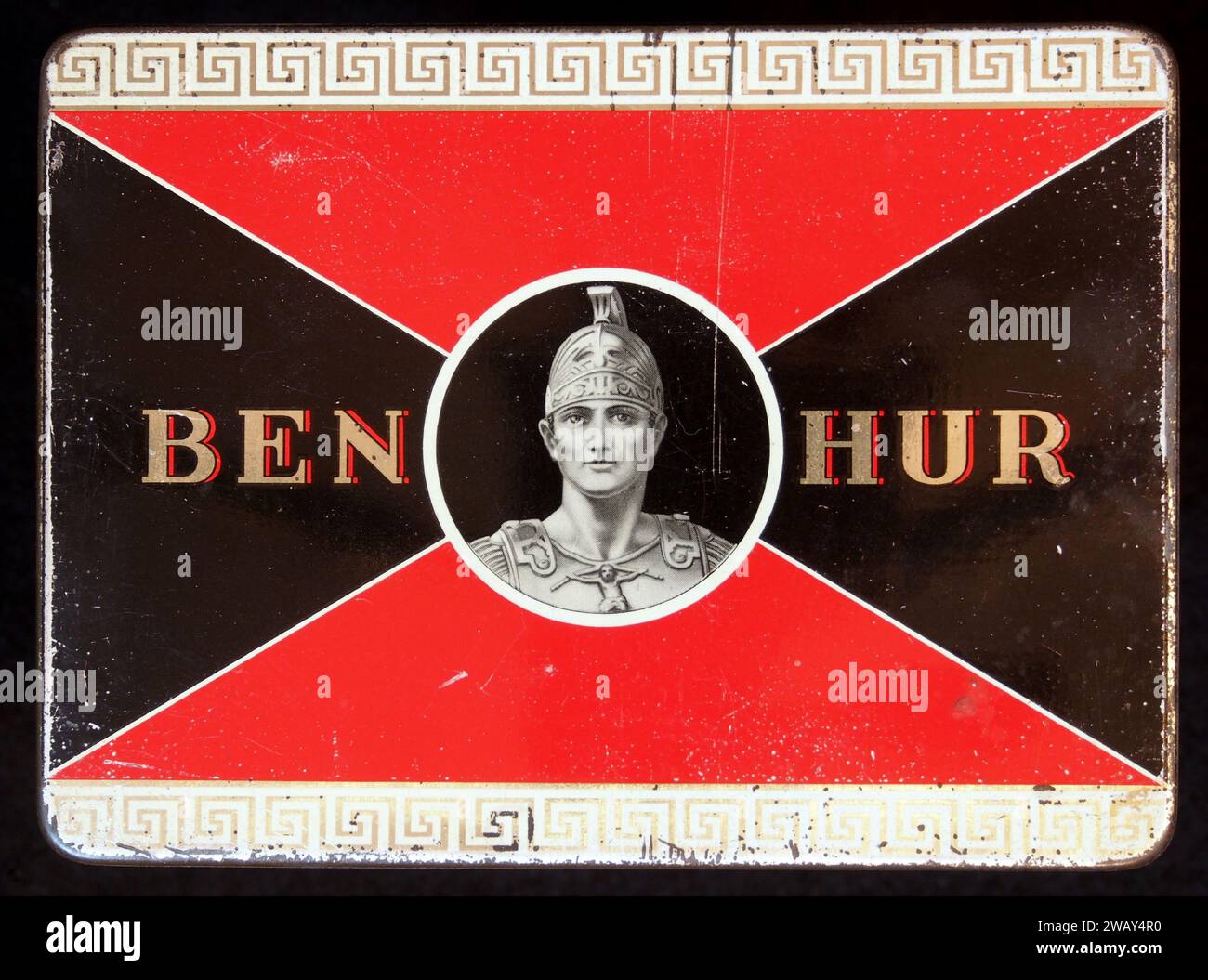 Drawing on a cigarette hi-res stock photography and images - Alamy