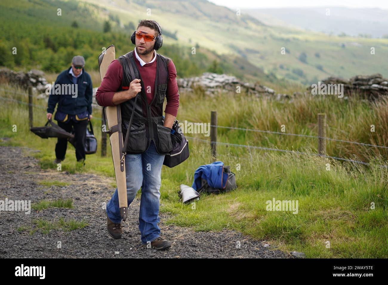 Clay target shooting Stock Photo - Alamy