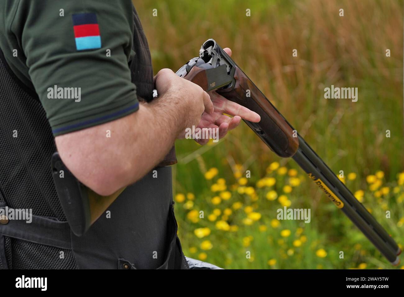 Clay target shooting Stock Photo - Alamy