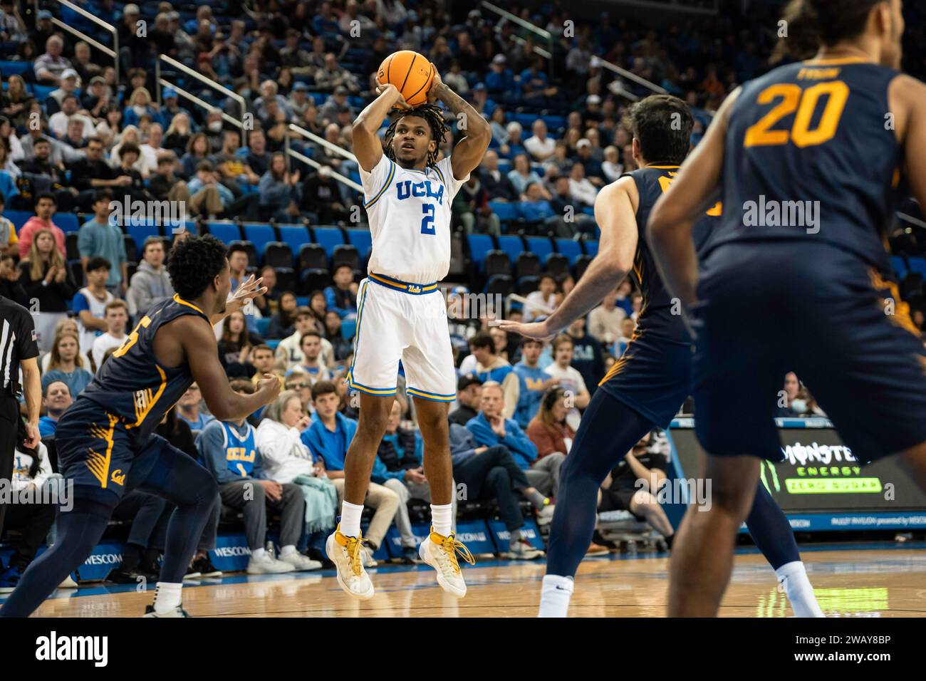 UCLA Bruins guard Dylan Andrews (2) shoots over California Golden Bears ...
