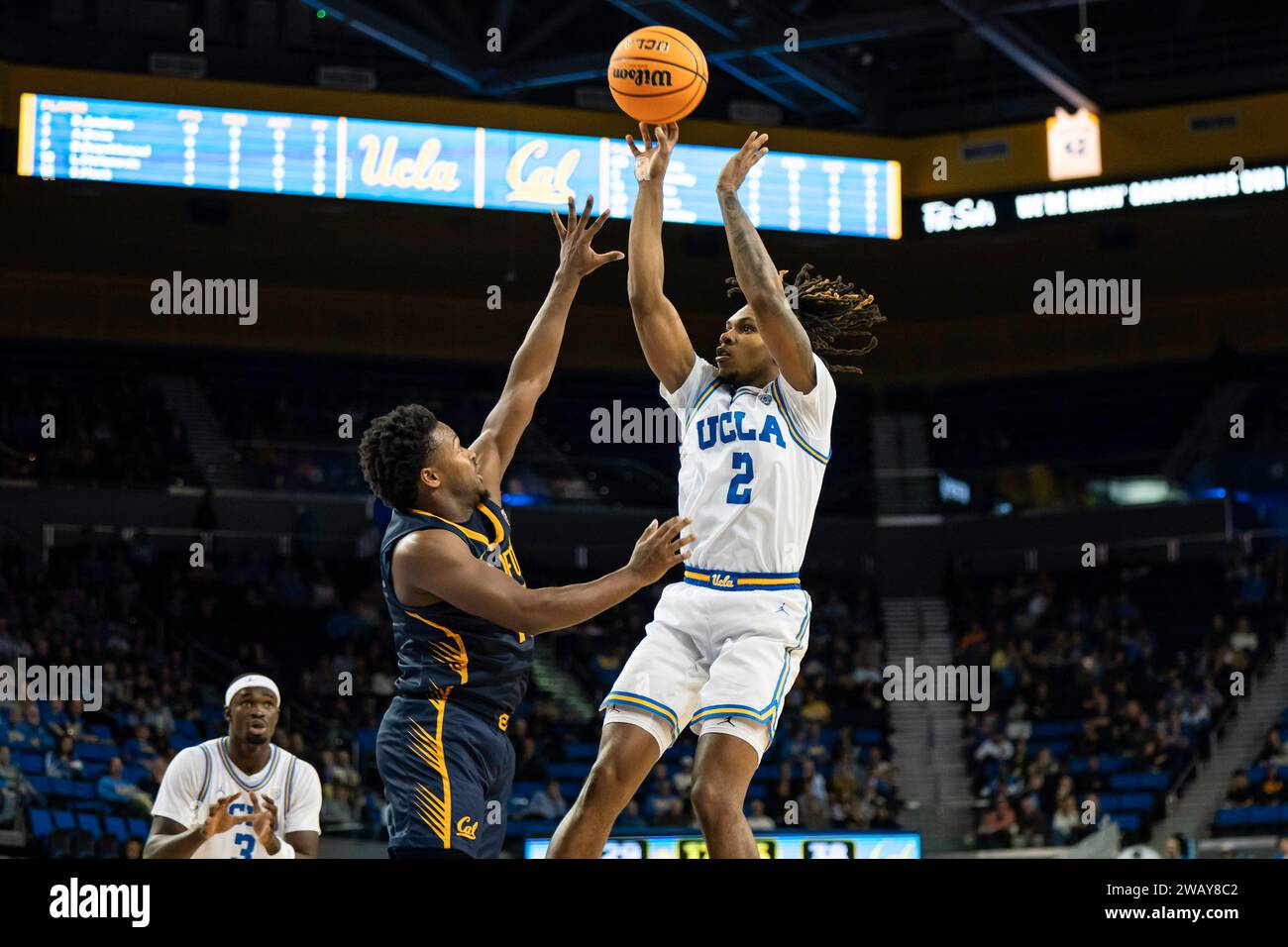 UCLA Bruins guard Dylan Andrews (2) shoots over California Golden Bears ...