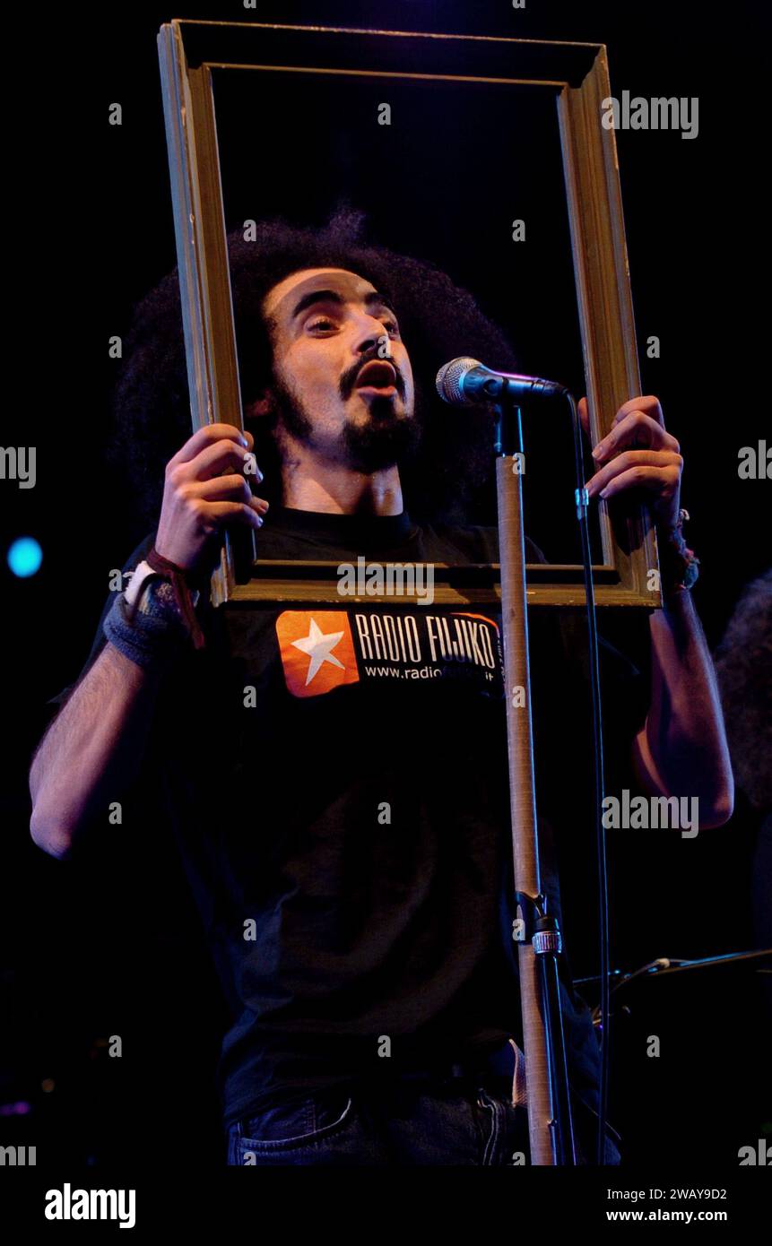 Caparezza immagini 2004 hi-res stock photography and images - Alamy