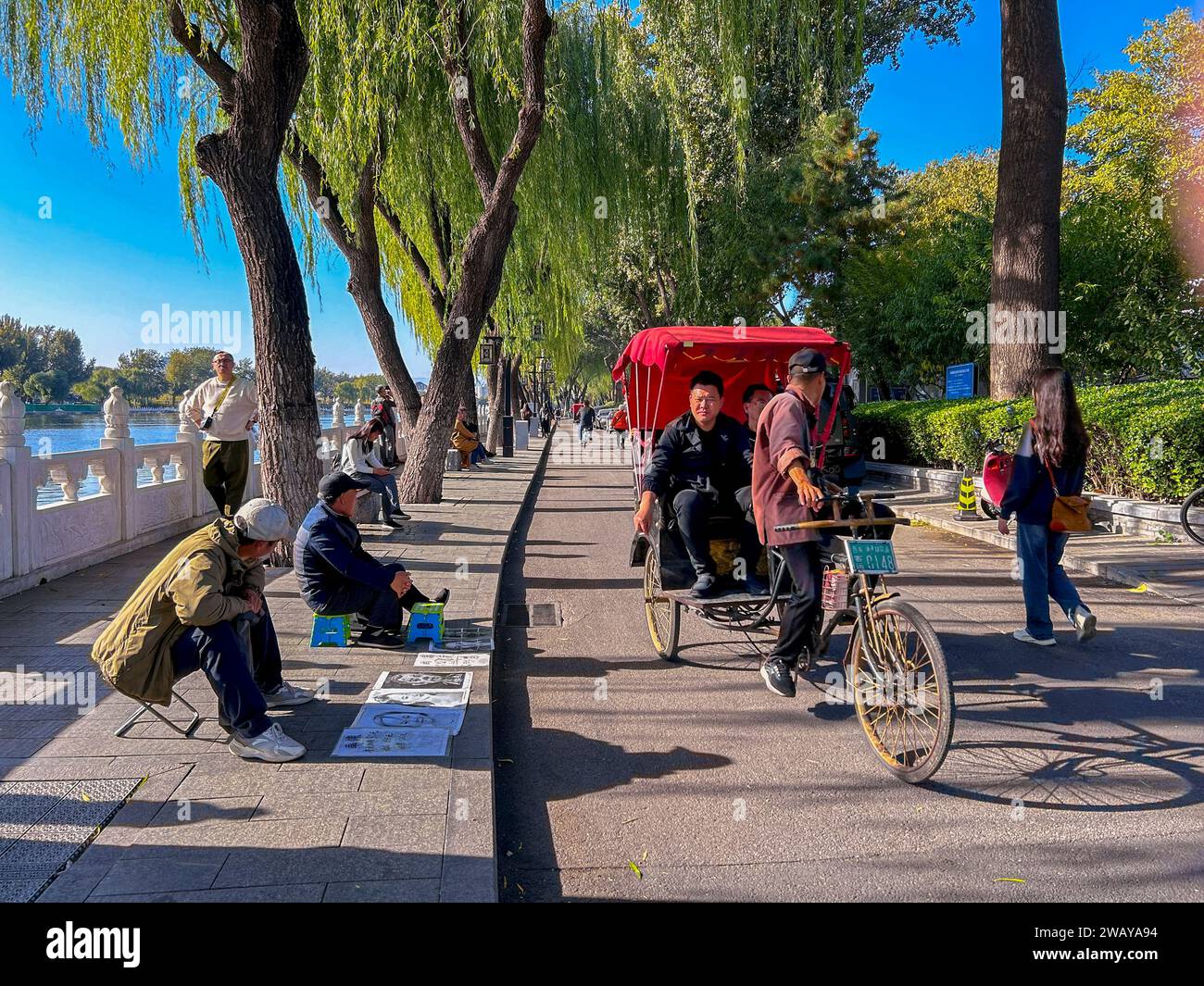 Chinese tourists visiiting hi-res stock photography and images - Alamy