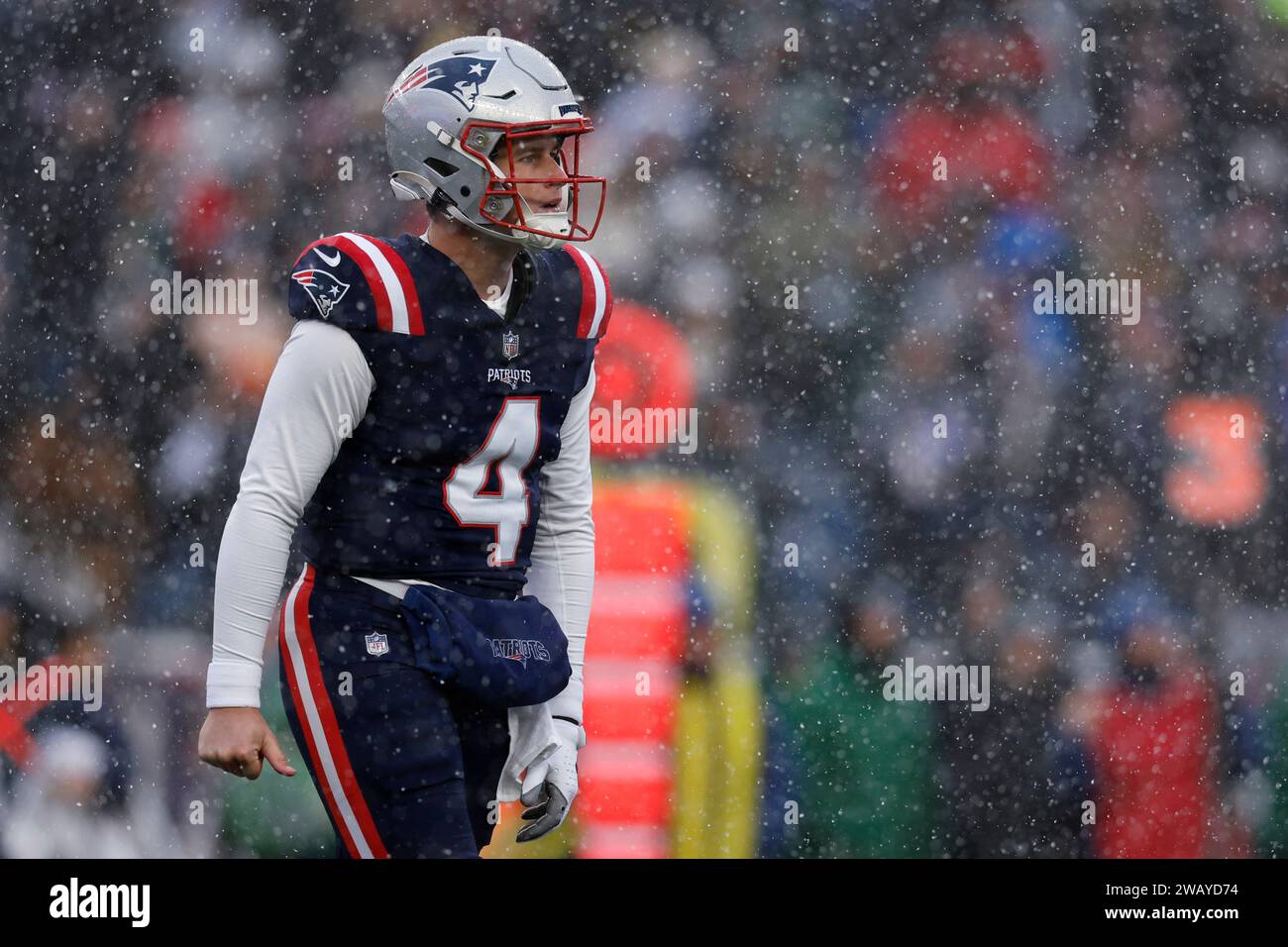 New England Patriots quarterback Bailey Zappe (4) during the first half ...