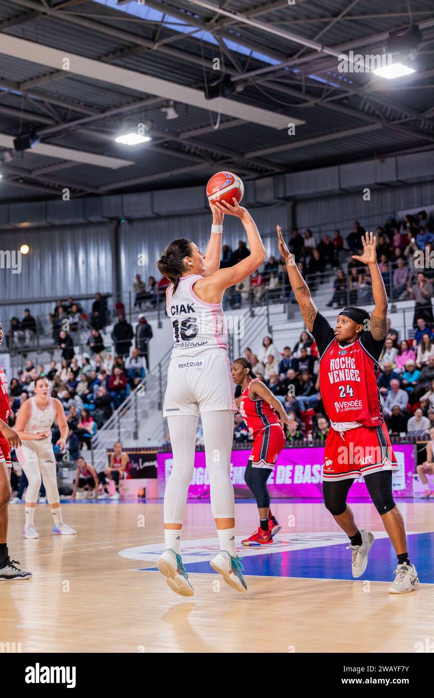 Lyon, France. 07th Jan, 2024. January 7, 2024, Lyon, France: Helena ...