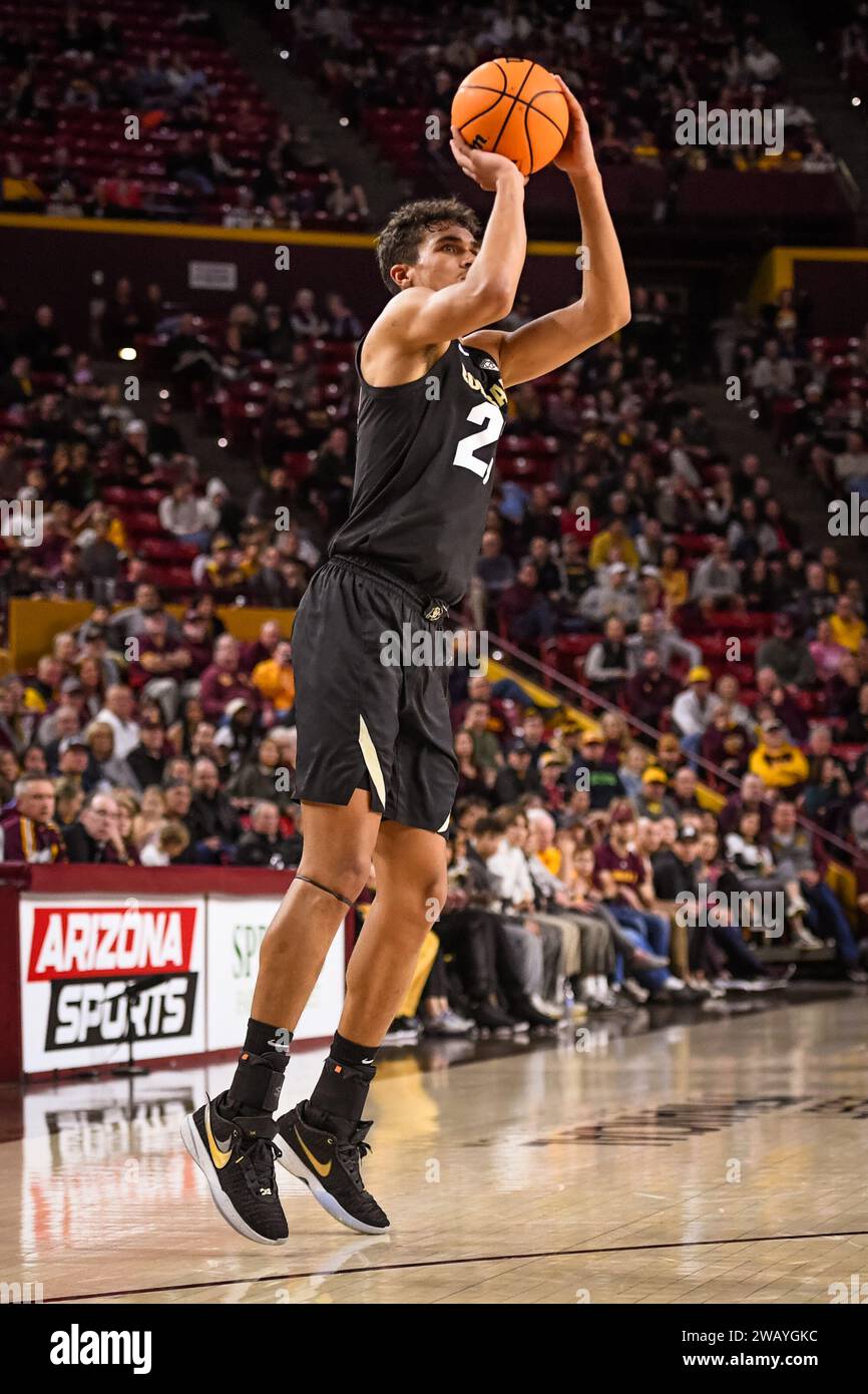 Colorado Buffaloes forward Tristan da Silva (23) shoots a three pointer ...