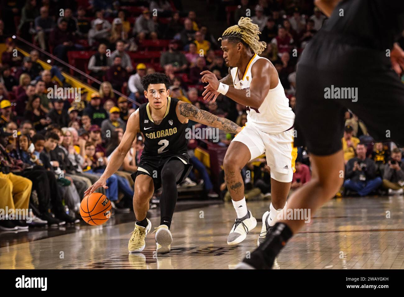 Colorado Buffaloes guard KJ Simpson (2) drives down court in the second ...