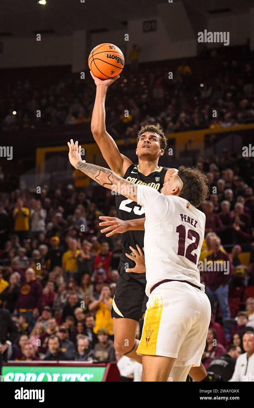 Colorado Buffaloes forward Tristan da Silva (23) attempts a shot in the ...