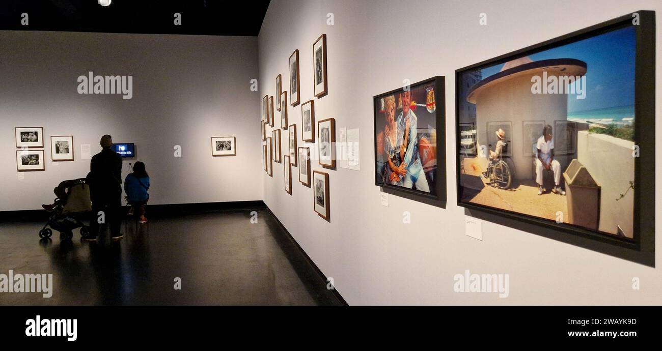 "Encounters", American photographer Mary Ellen Mark exhibition at C/O ...