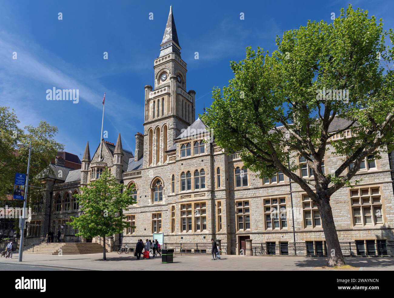 New ealing broadway hi-res stock photography and images - Alamy