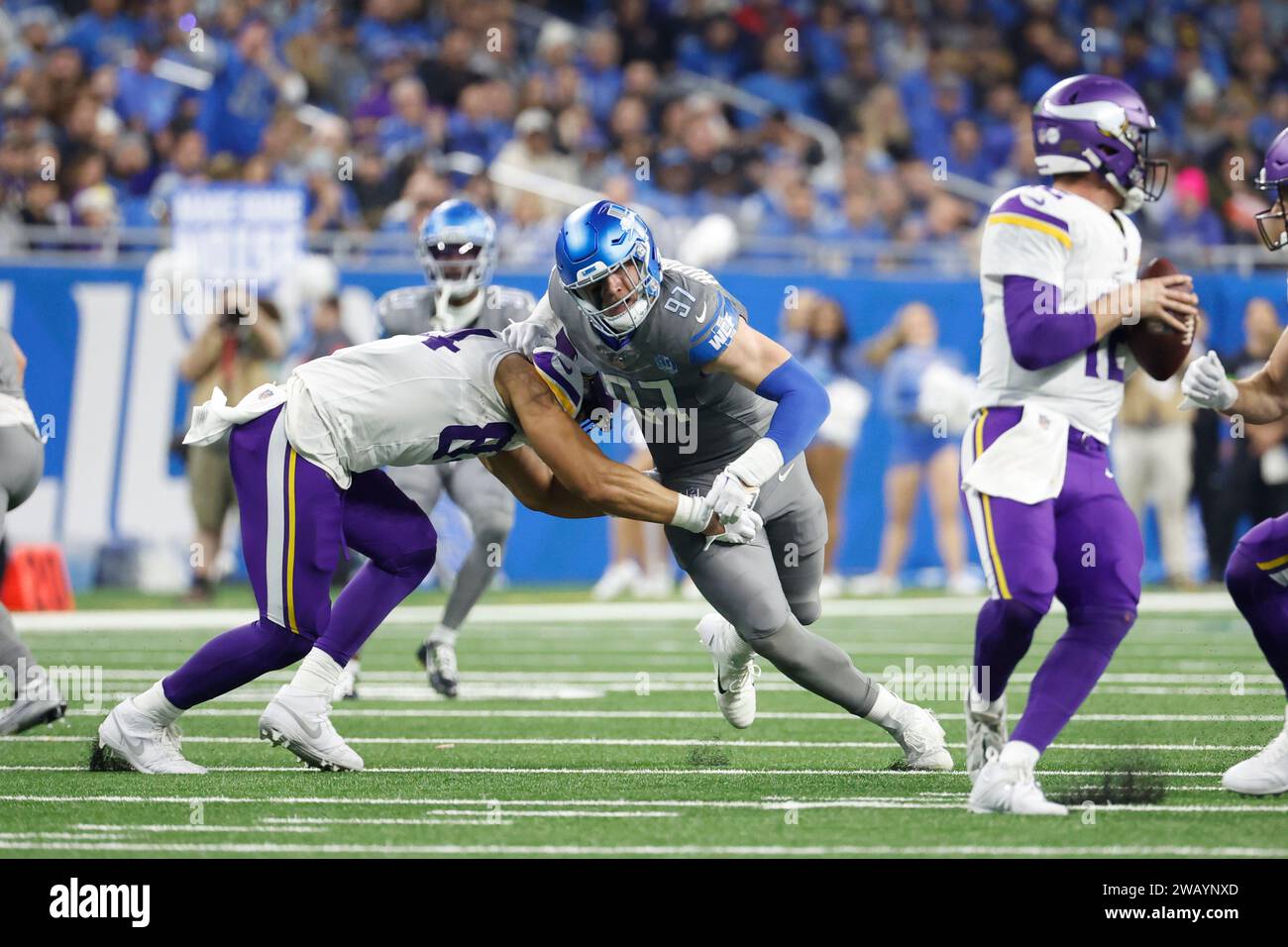 Minnesota Vikings tight end Josh Oliver (84) blocks Detroit Lions ...