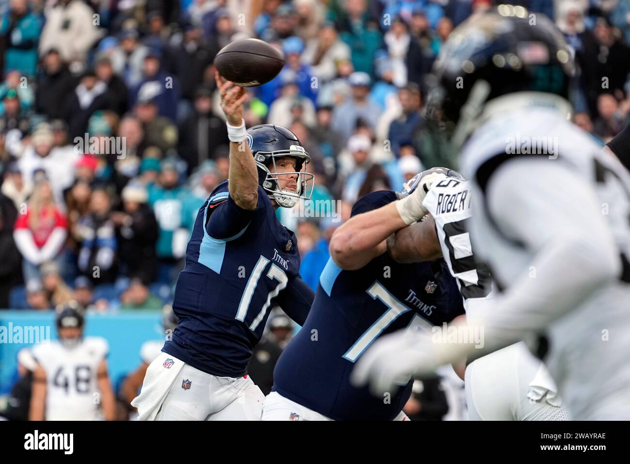 Tennessee Titans quarterback Ryan Tannehill (17) throws a touchdown ...