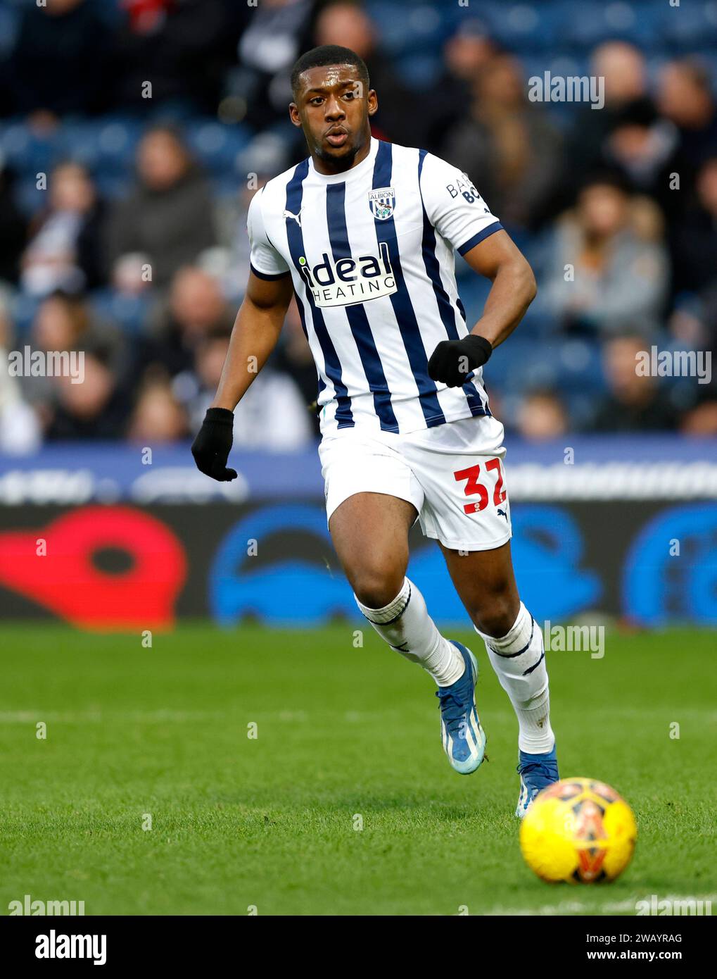Jovan malcolm west bromwich albion hi-res stock photography and images ...