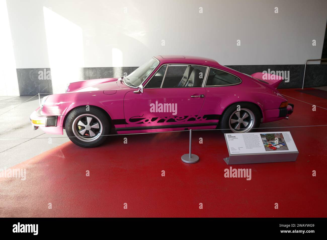 Los Angeles, California, USA 5rh January 2024 Porsche 1974 911 Carrera ...