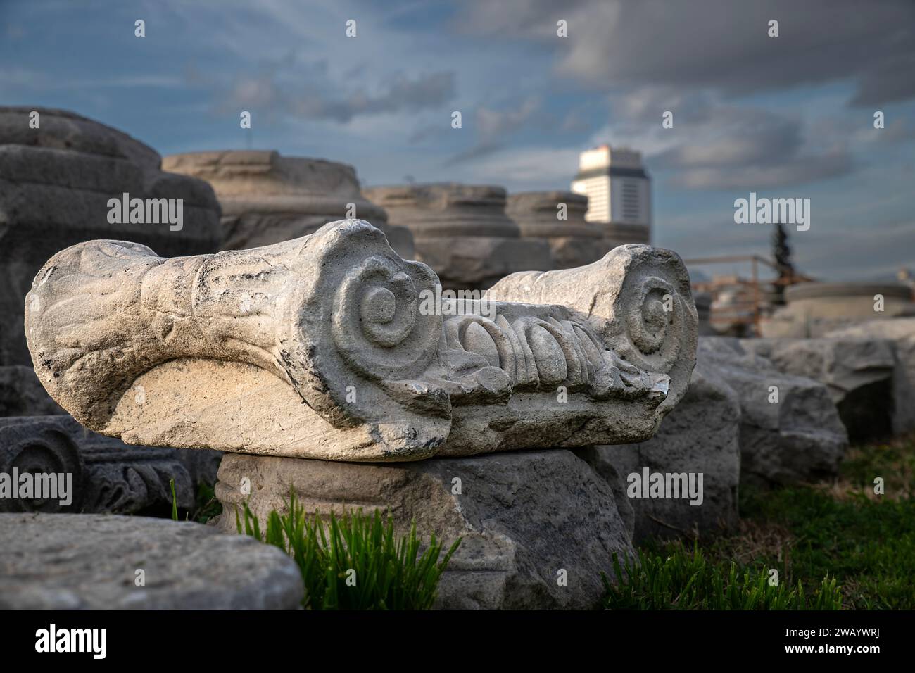 Ruins columns found in hi-res stock photography and images - Alamy