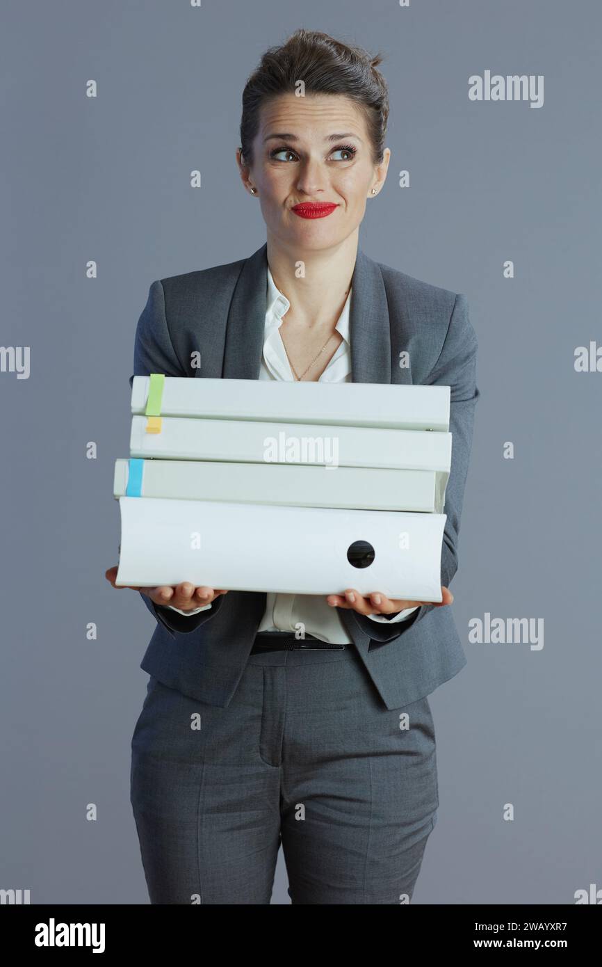 Folders 49 hi-res stock photography and images - Alamy