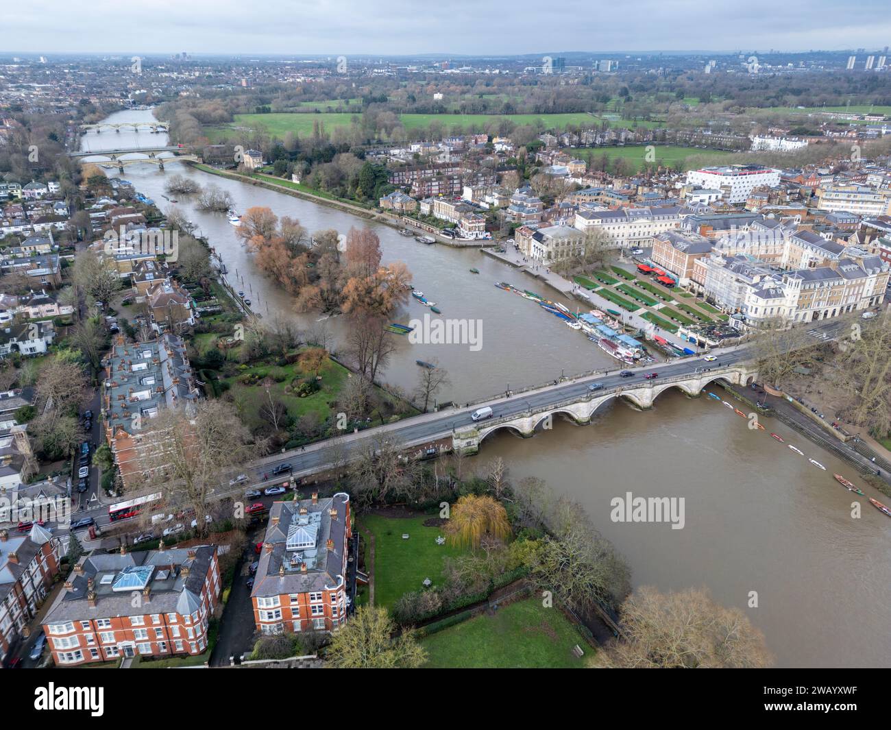 Richmond riverside hi-res stock photography and images - Alamy