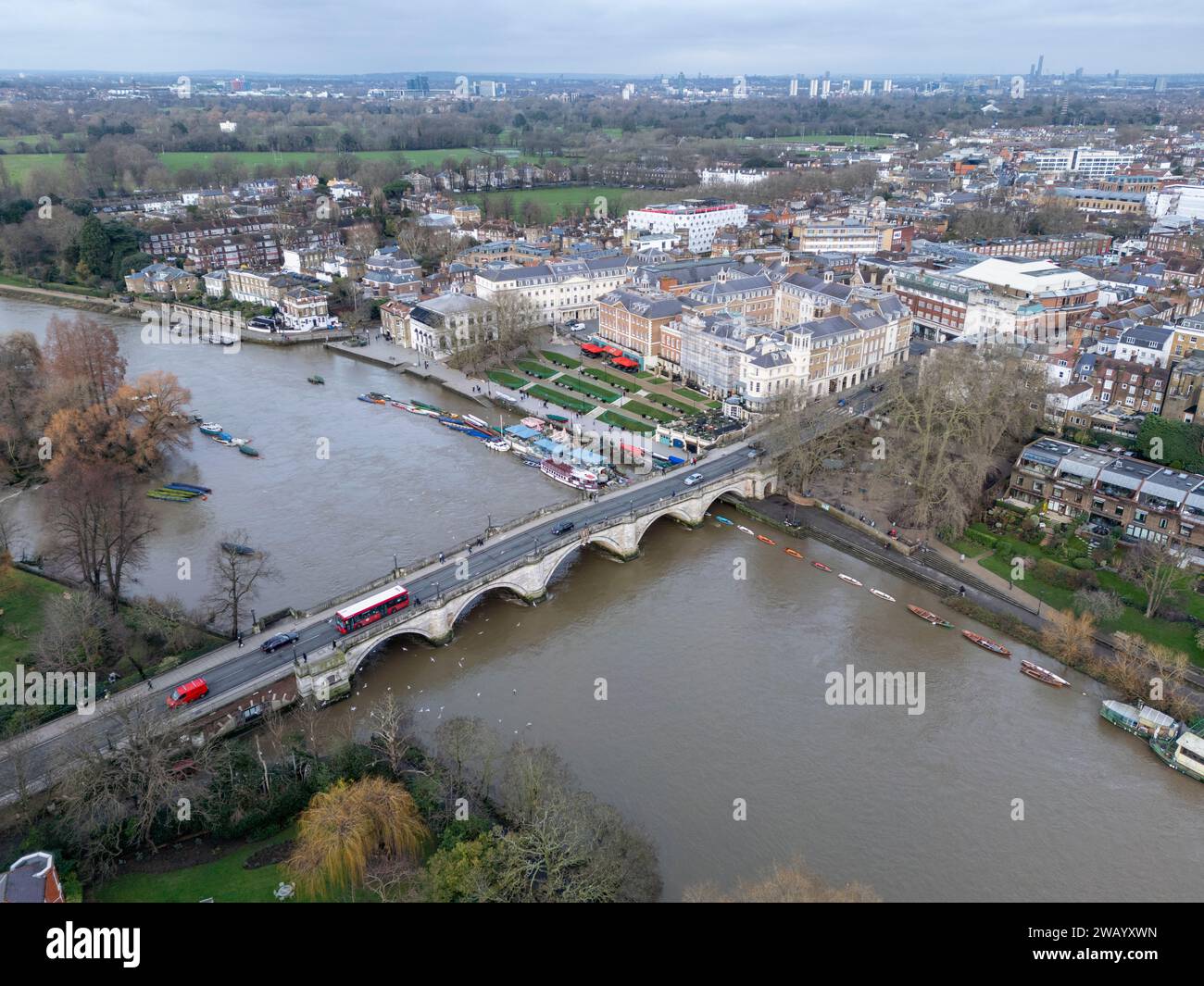 Richmond riverside hi-res stock photography and images - Alamy