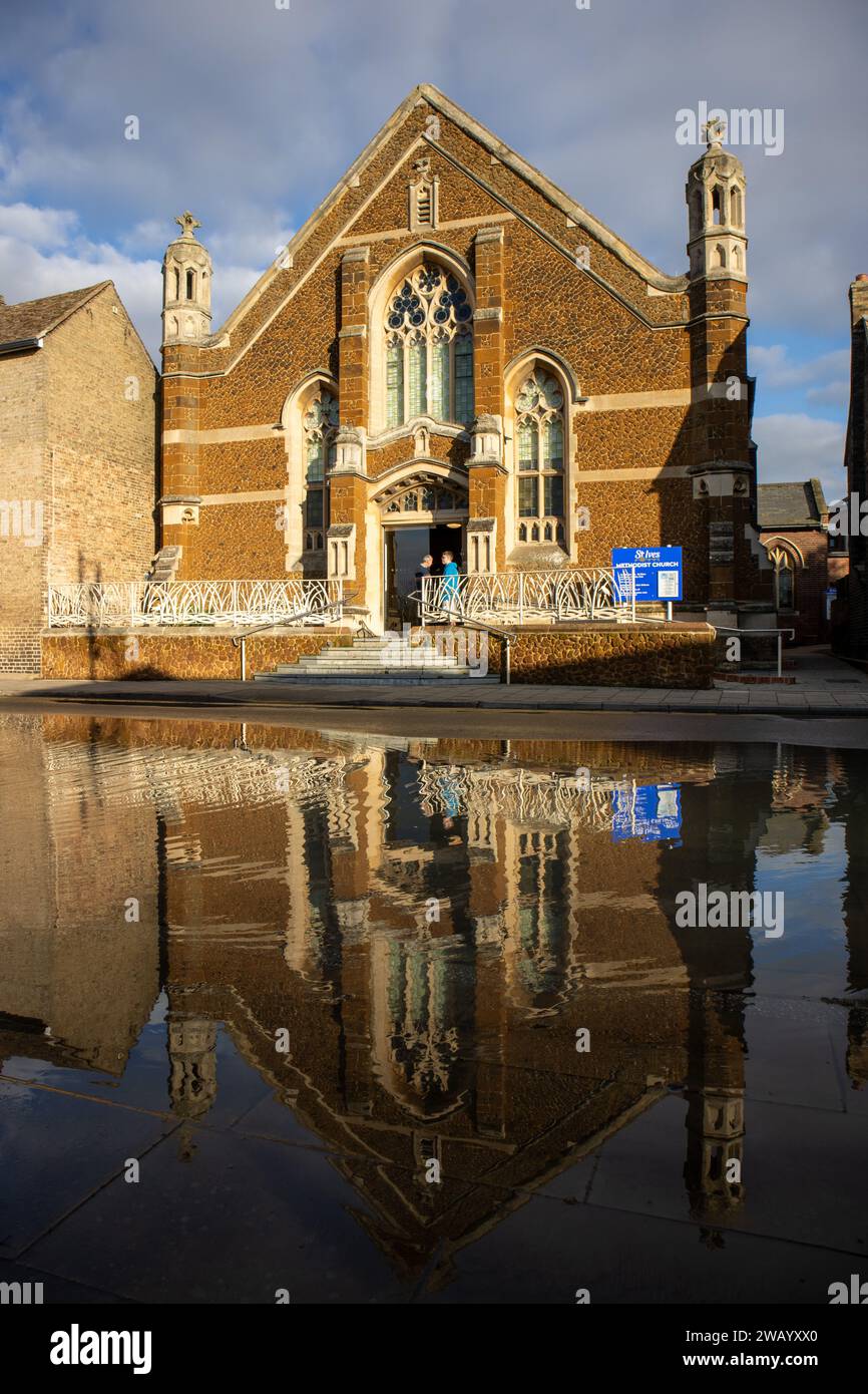 St Ives Methodist Church reflected in Floods, January 2024 Stock Photo ...