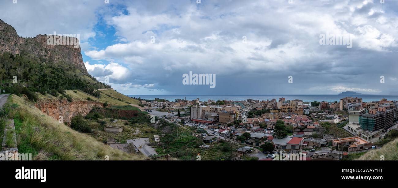 Aranella hi-res stock photography and images - Alamy