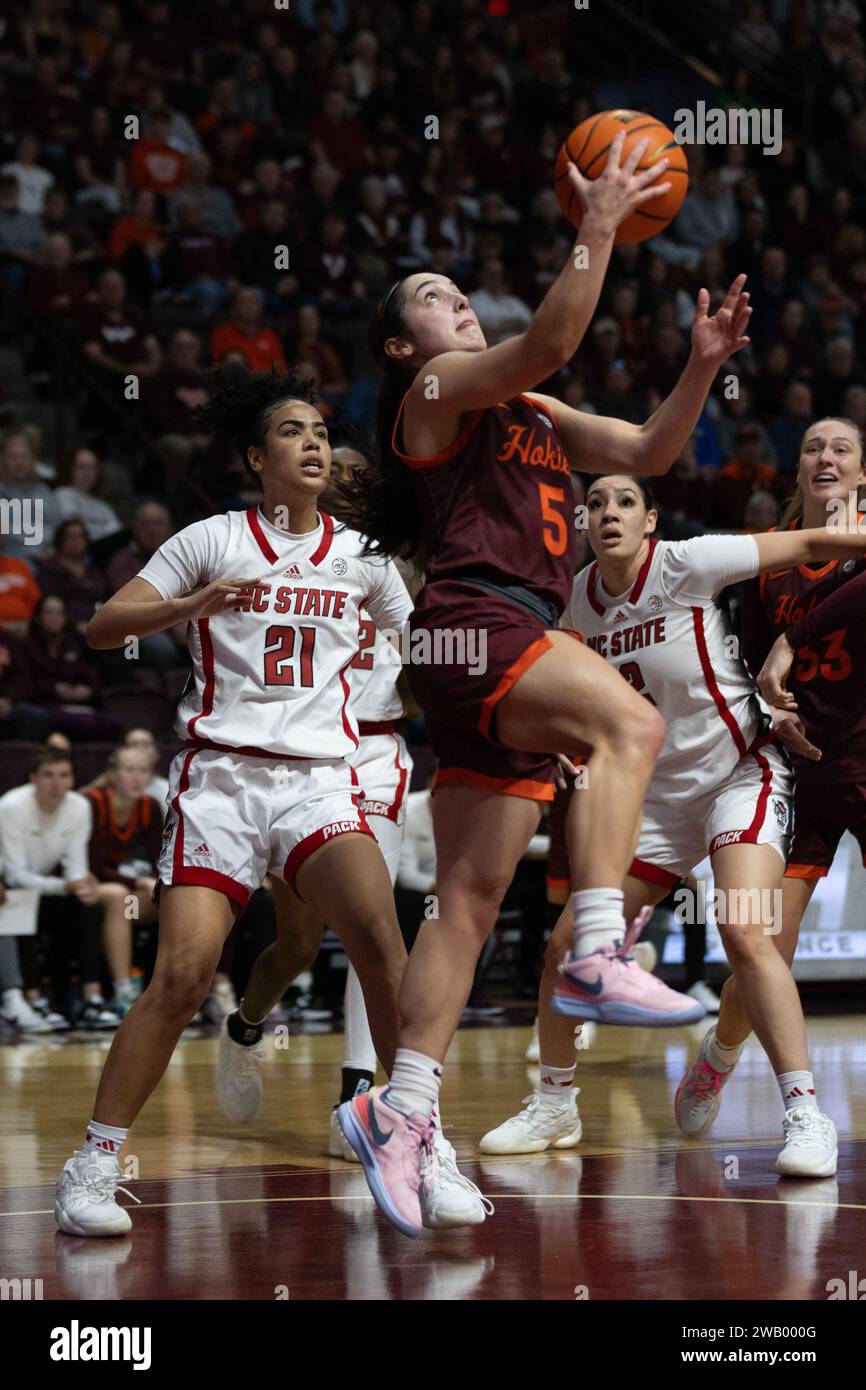 Blacksburg, VA, USA. 7th Jan, 2024. Virginia Tech Hokies guard Georgia ...