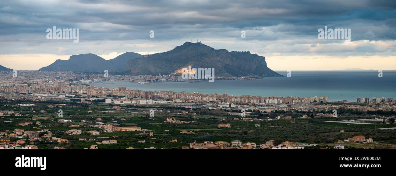 Extra large panoramic view over the bay, the sea and the city of ...