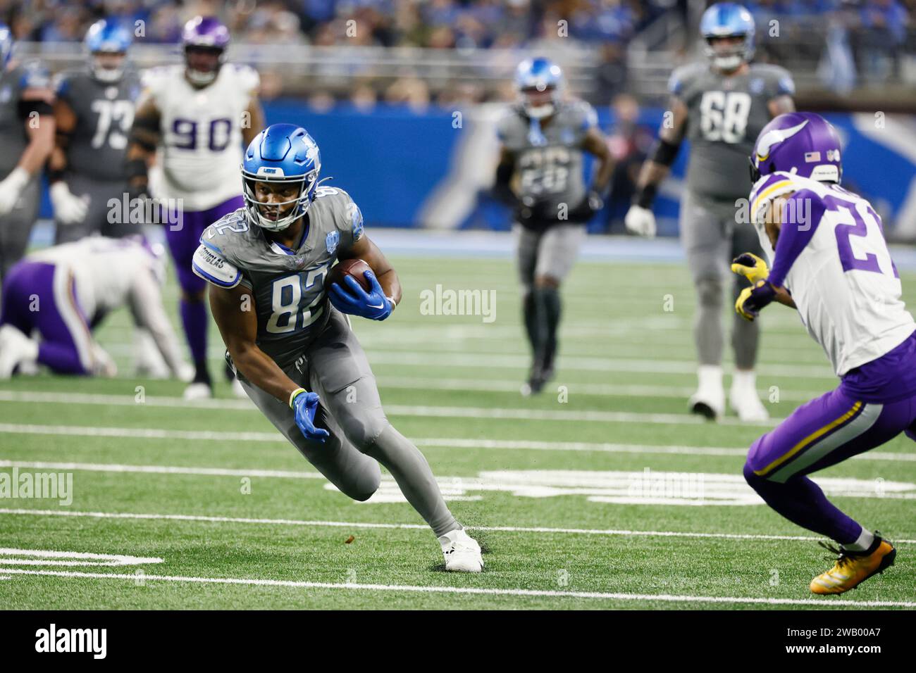 Detroit Lions tight end James Mitchell (82) rushes during the second ...