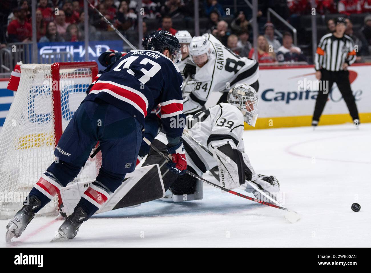 Los Angeles Kings goaltender Cam Talbot (39) watchers an incoming puck ...