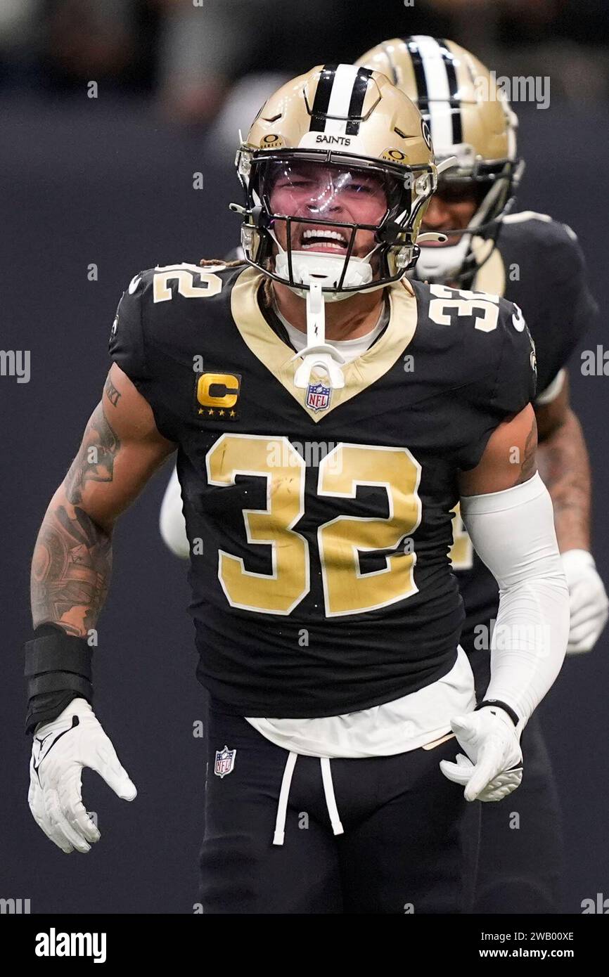New Orleans Saints safety Tyrann Mathieu (32) celebrates after an ...