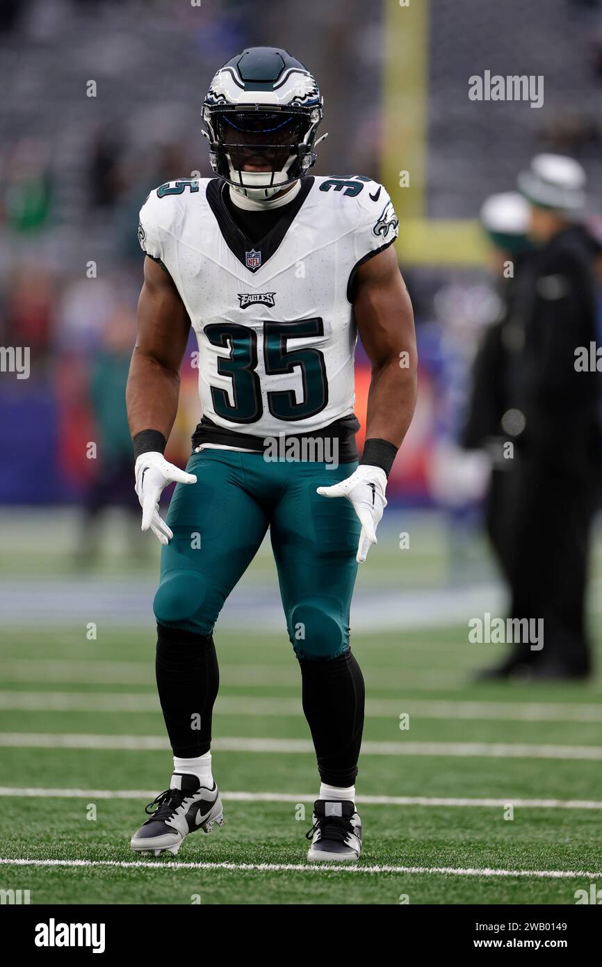 Philadelphia Eagles running back Boston Scott (35) warms up before ...