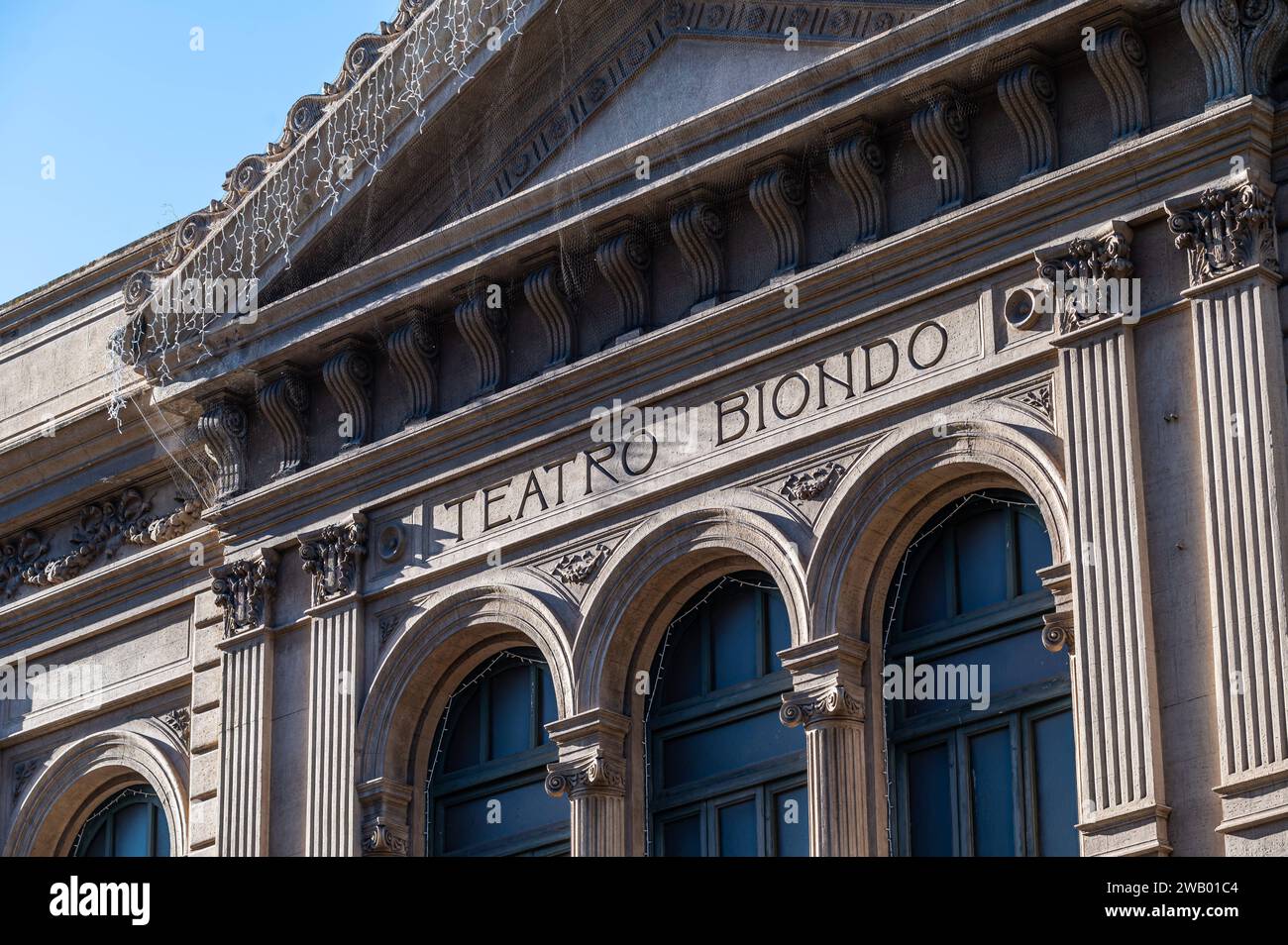 Teatro biondo hi-res stock photography and images - Alamy