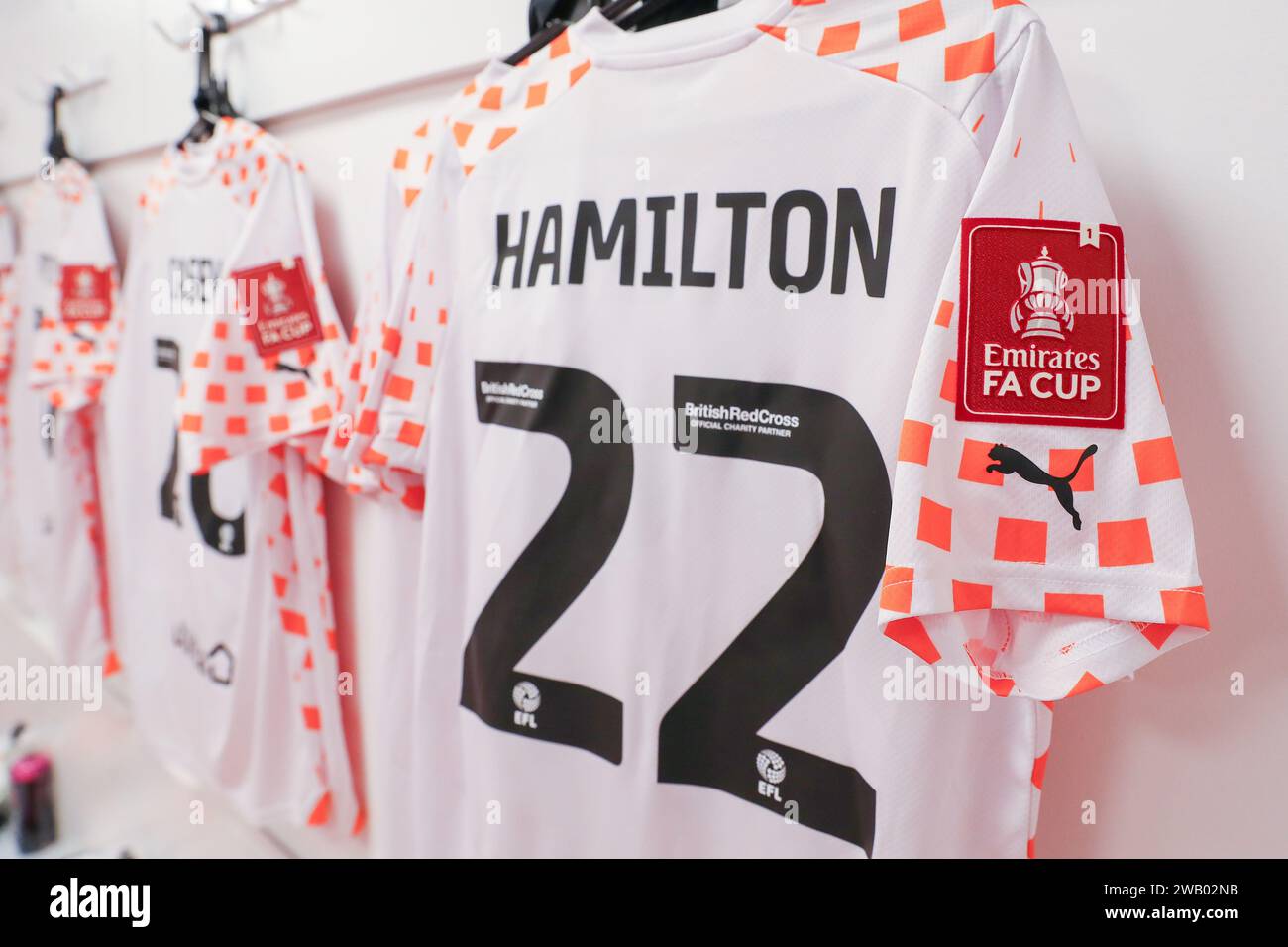 Fa cup badge hi-res stock photography and images - Alamy