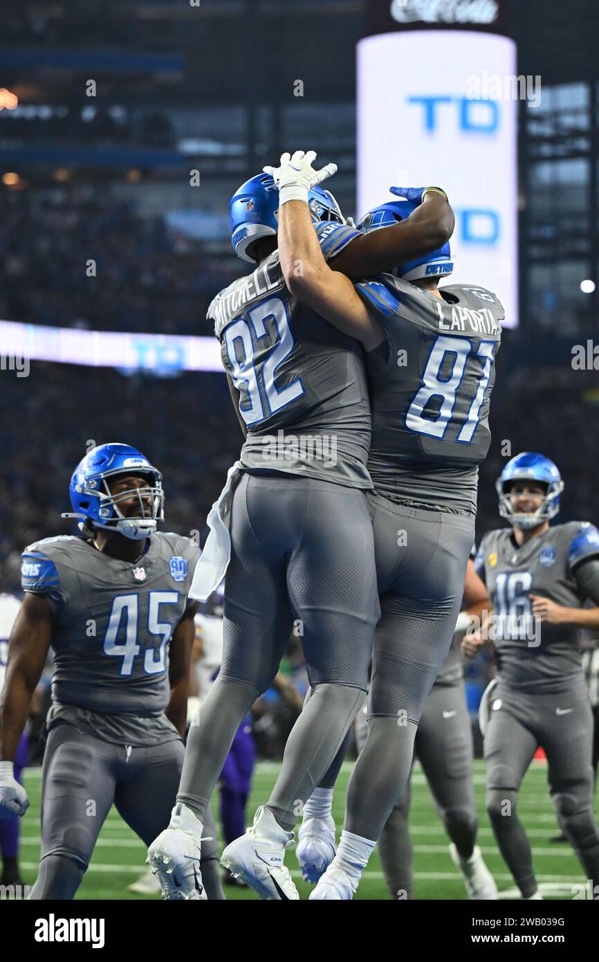 DETROIT, MI - JANUARY 07: Detroit Lions tight end (87) Sam LaPorta ...