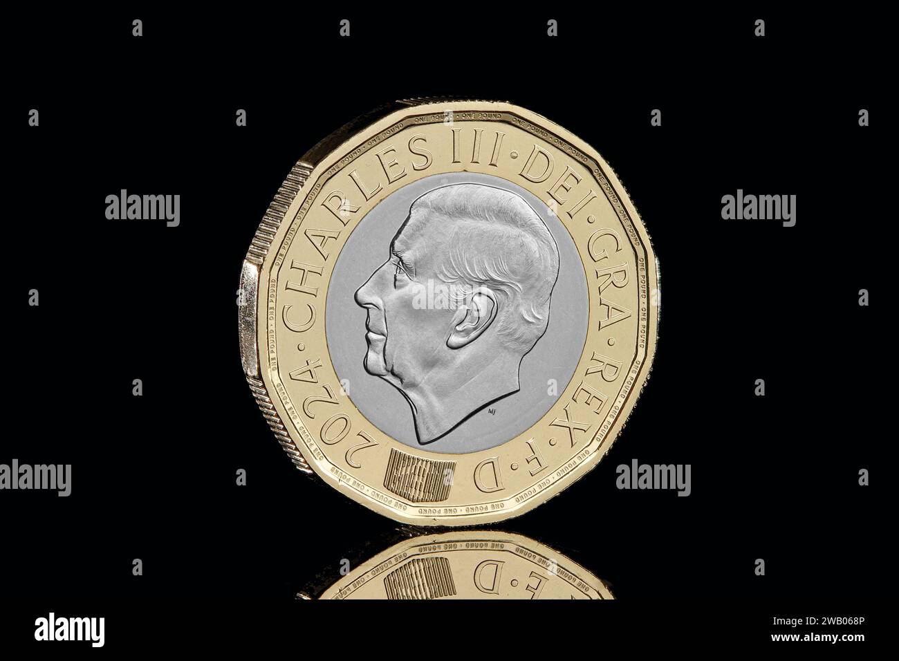 2024 king charles bees one pound coin hi-res stock photography and ...