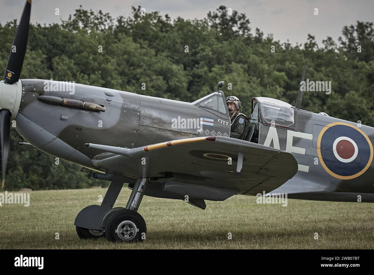 British royal air force pilot hi-res stock photography and images - Alamy