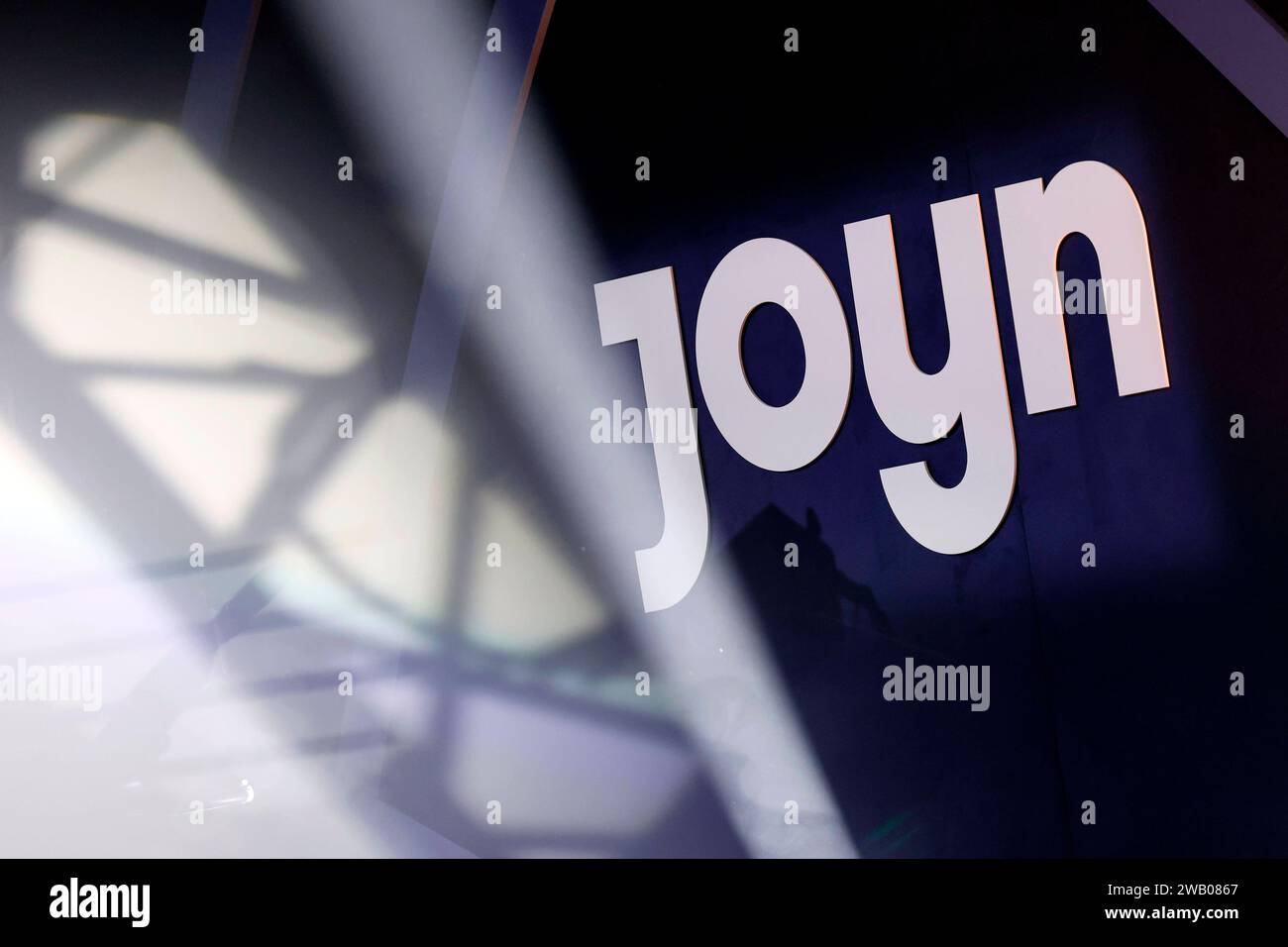 Joyn logo hi-res stock photography and images - Alamy