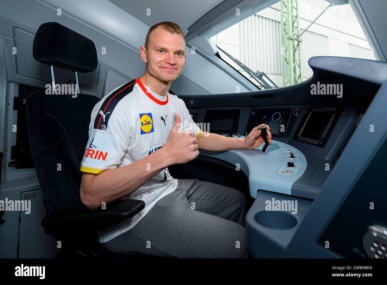 Fuhrerstand hi-res stock photography and images - Alamy