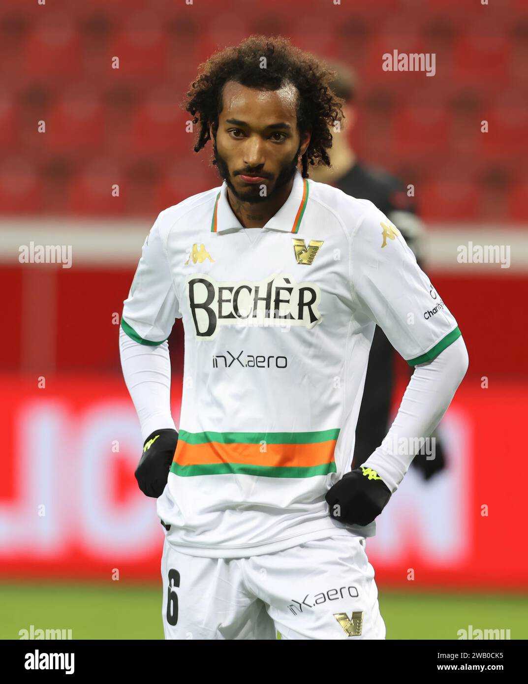 Gianluca busio venezia 2024 hi-res stock photography and images - Alamy